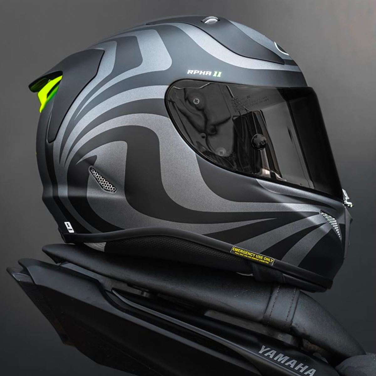 Capacete HJC RPHA 11 Eldon - Cinza/Verde (Tri-Composto) - Grid Motors