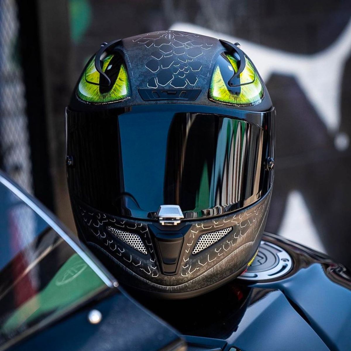 Capacete HJC RPHA 11 Toothless Dragon - Preto (Tri-Composto) - Grid Motors