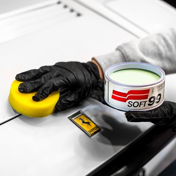 Cera para Carros Brancos e Claros Soft99 - White Cleaner - 350g - Grid Motors