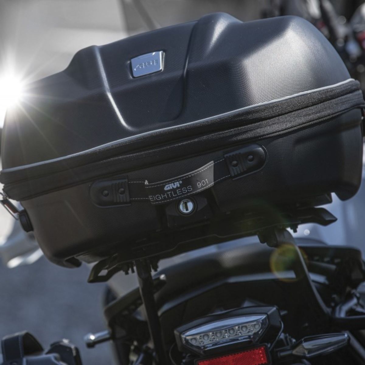 Baú Semirrígido Givi WL901 Monokey Preto - 34 Litros - Grid Motors